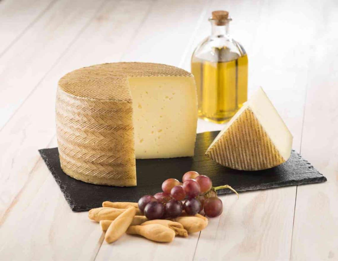 QUESO SEMICURADO DE OVEJA 1,1KG - Fresh Komit